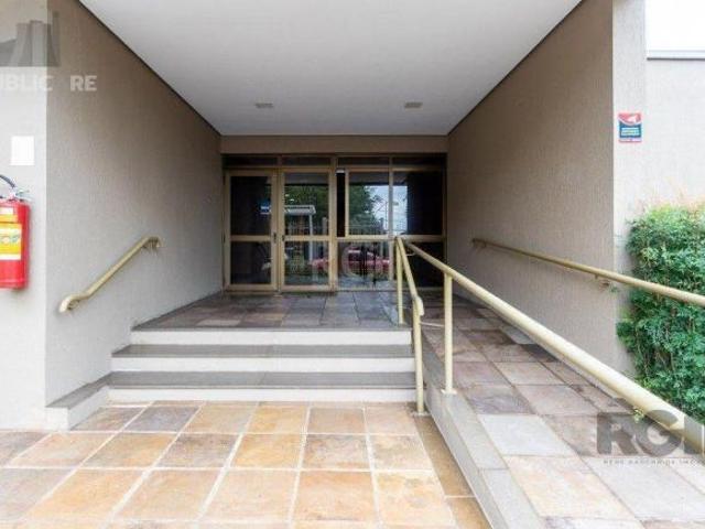 Apartamento à venda em Petrópolis