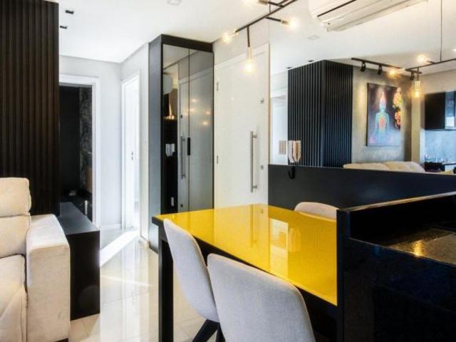 Apartamento à venda em Petrópolis