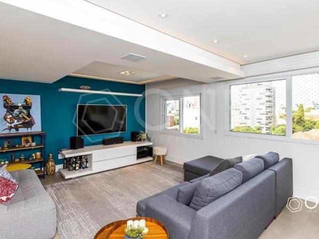 Apartamento à venda em Petrópolis