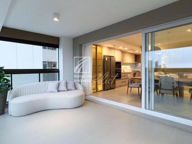 Apartamento à venda em Petrópolis