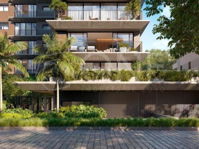 Apartamento à venda em Petrópolis