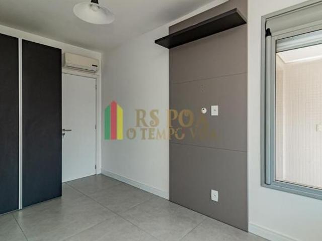 Apartamento à venda em Petrópolis