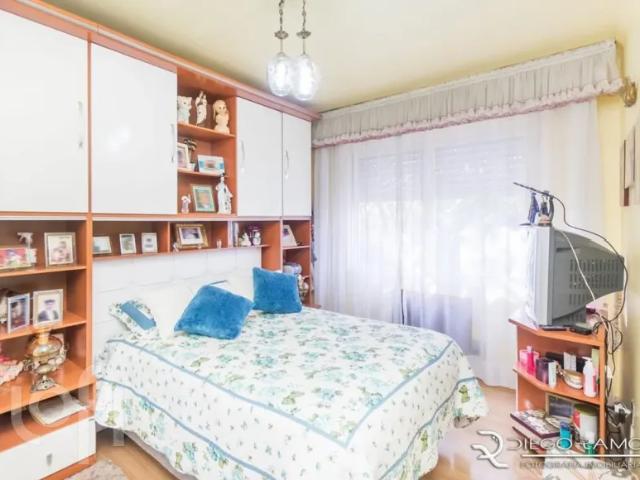 Apartamento à venda em Petrópolis com 140 m², 2 quartos, 1 vaga