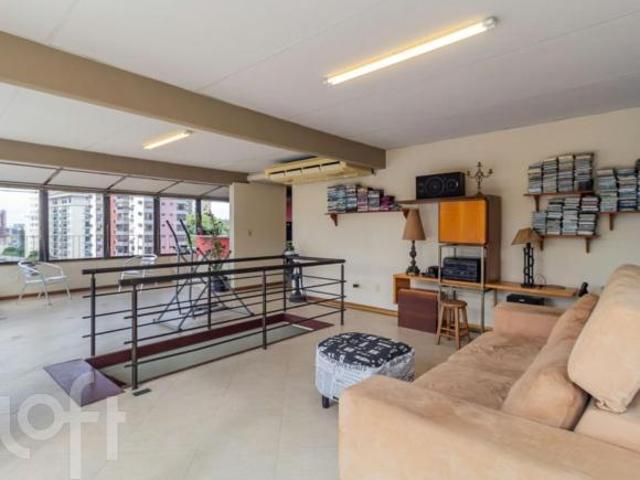 Apartamento à venda em Petrópolis com 152 m², 3 quartos, 1 suíte, 2 vagas