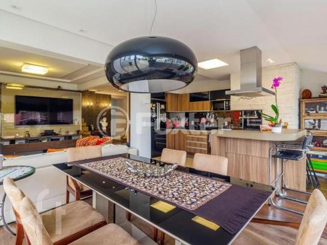 Apartamento à venda em Petrópolis com 111 m², 2 quartos, 1 suíte, 1 vaga