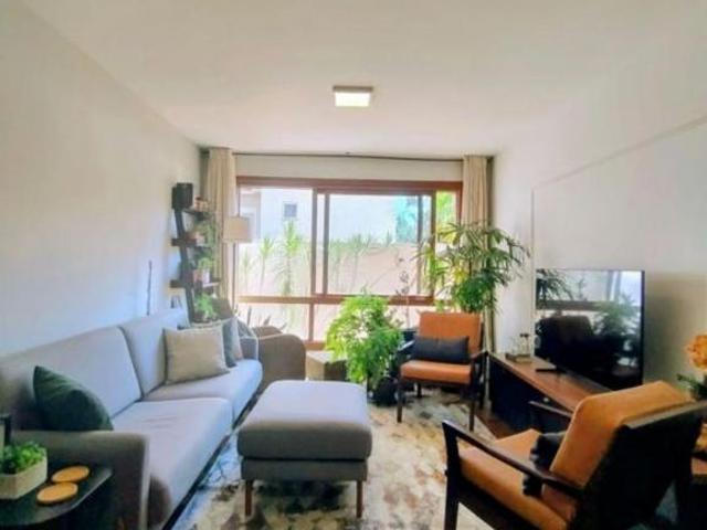 Apartamento à venda em Petrópolis com 114 m², 4 quartos, 1 vaga