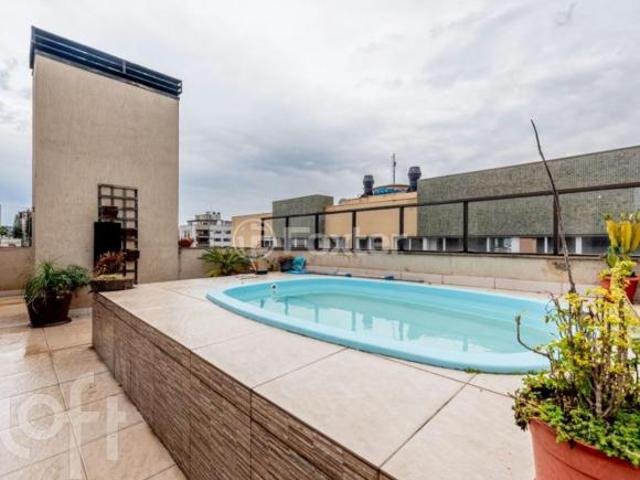 Apartamento à venda em Petrópolis com 229 m², 3 quartos, 1 suíte, 2 vagas
