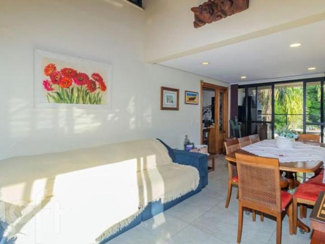 Apartamento à venda em Petrópolis com 301 m², 3 quartos, 1 suíte, 3 vagas