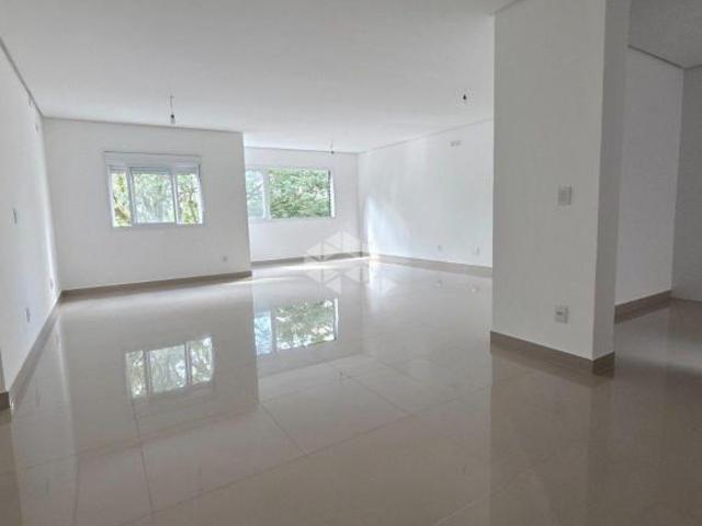 Apartamento à venda em Petrópolis com 3 dormitórios