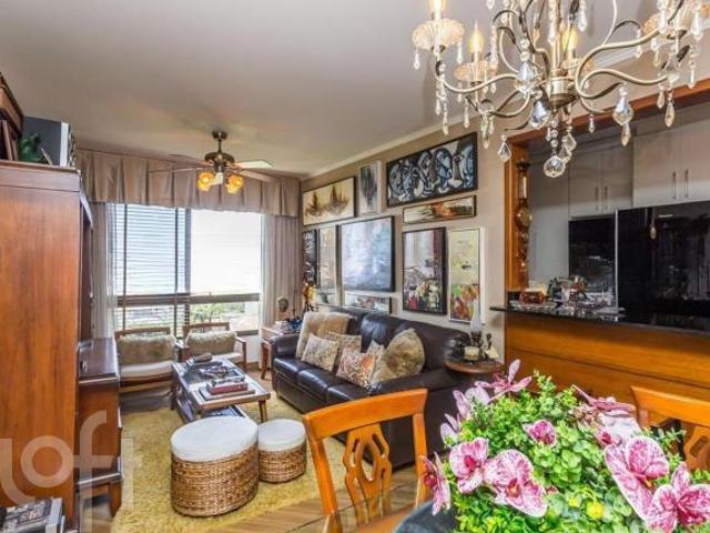 Apartamento à venda em Petrópolis com 74 m², 2 quartos, 1 suíte
