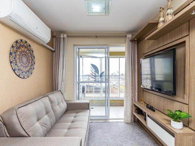 Apartamento à venda em Pinhais