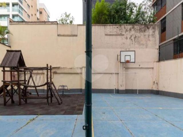 Apartamento à Venda em PInheiros