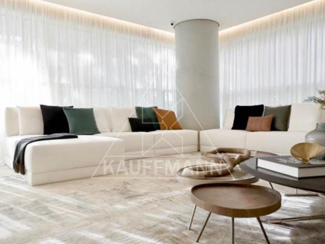 Apartamento à Venda em Pinheiros 4 Suítes, 3 Vagas 230,90m²