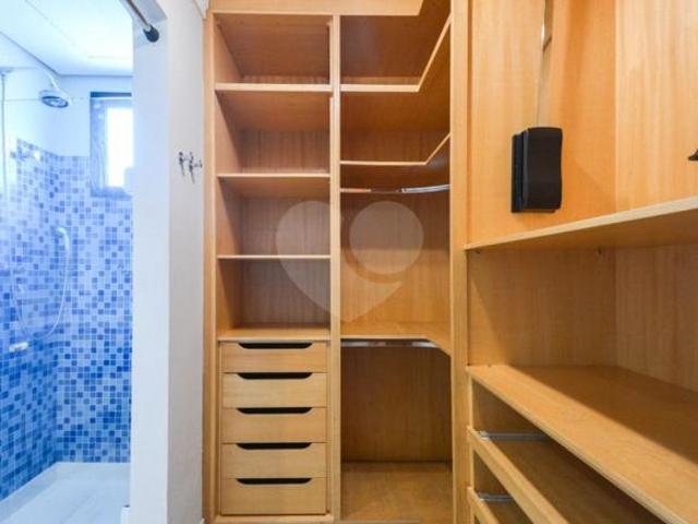 Apartamento à Venda em Pinheiros