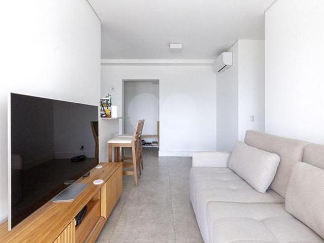 Apartamento à Venda em Pinheiros