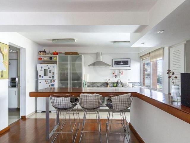 Apartamento à Venda em Pinheiros