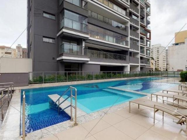 Apartamento a venda em Pinheiros, 162,30 m2, Rua João Moura, 3 Suítes e 4 banheiros a 200 metros da