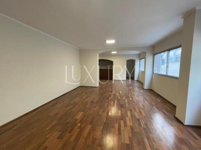 Apartamento à venda em Pinheiros, 223 m², 3 quartos sendo 2 suítes à venda no bairro Pinheiros