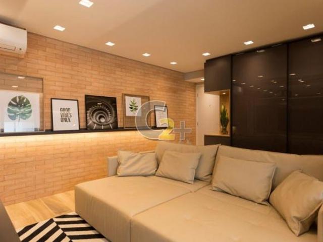 Apartamento á venda em Pinheiros, 2 quartos, 1 suíte, 2 vagas de garagem