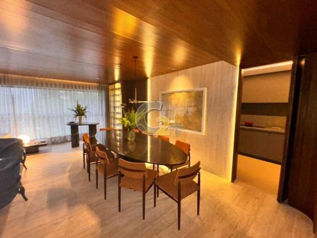 Apartamento à venda em Pinheiros, 3 suítes, 3 vagas de garagem