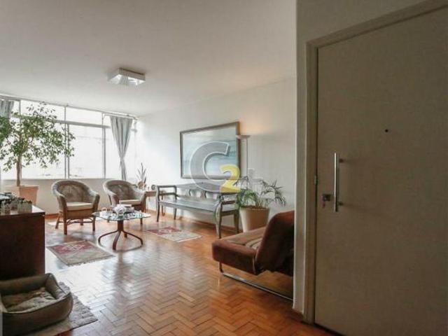 Apartamento à venda em Pinheiros com 3 quartos e sem vaga