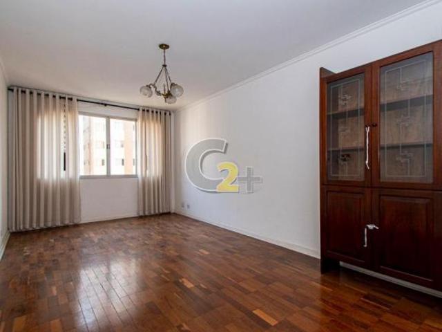 Apartamento à venda em Pinheiros com 3 quartos, sendo 1 suite e 1 vaga