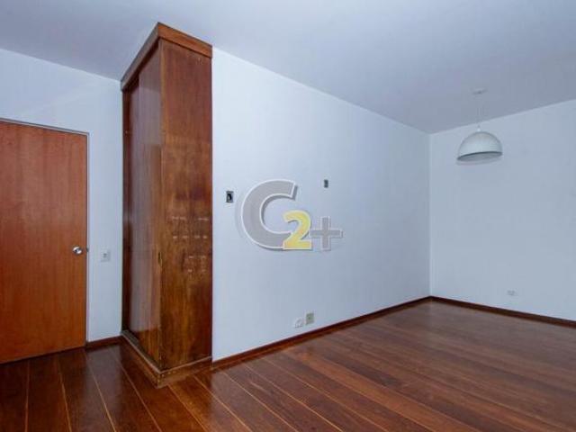 Apartamento a venda em Pinheiros com 3 quartos, sendo 2 suítes e 1 vaga