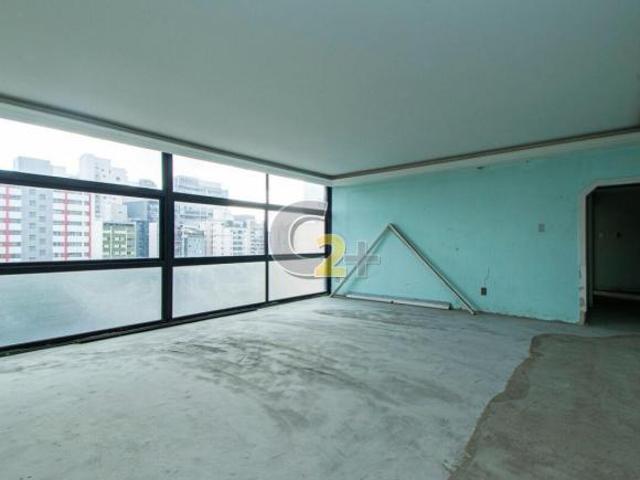 Apartamento à venda em Pinheiros com 3 quartos, 1 suíte e 1 vaga de garagem