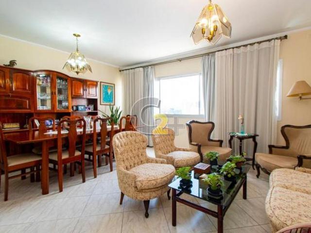 Apartamento à venda em Pinheiros com 3 quartos, 1 suíte e com 1 vaga de garagem