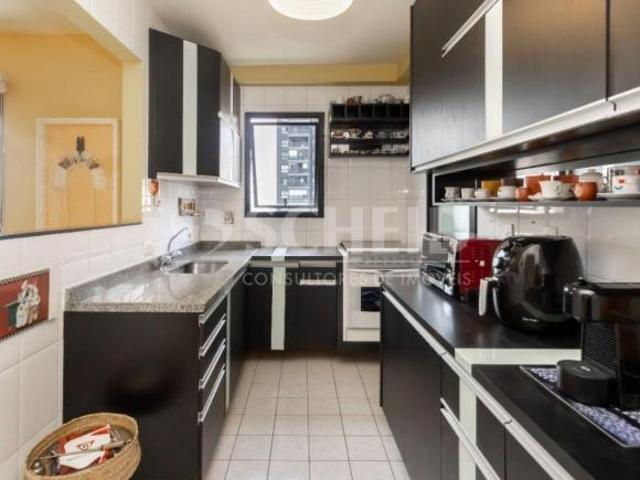 APARTAMENTO A VENDA EM PINHEIROS COM 02 QUARTOS, 01 SUITE E 01 VAGA