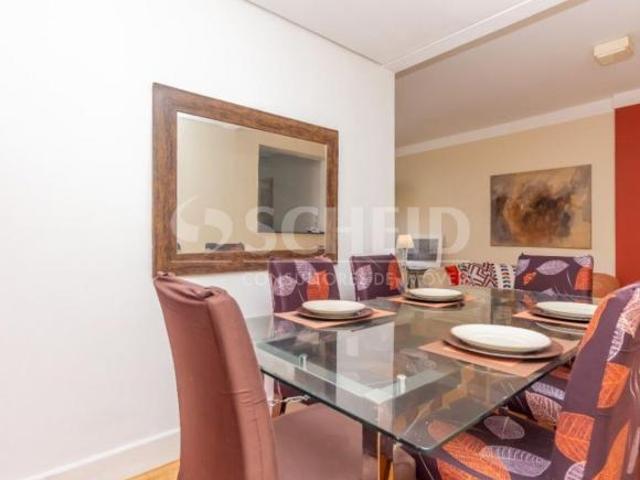 Apartamento á Venda em Pinheiros com 105m², 3 quartos sendo 1 suíte, 1 vaga