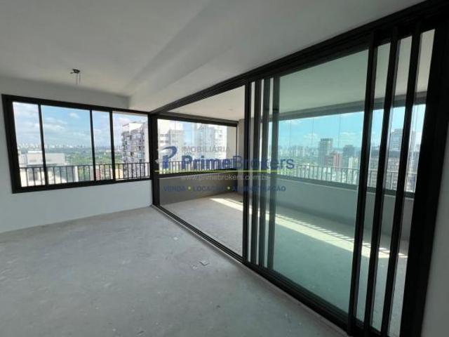 Apartamento à venda em Pinheiros com 165 m², 3 quartos e 2 vagas