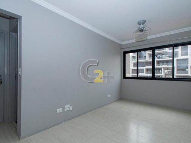 Apartamento à venda em Pinheiros com 2 quartos e 1 vaga de garagem