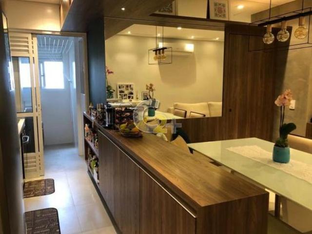 Apartamento a venda em Pinheiros com 2 quartos,1 suíte,2 vagas