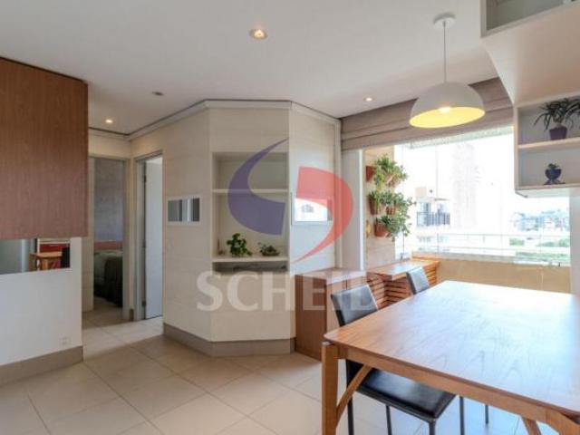Apartamento á Venda em Pinheiros com 45m², 2 quartos, 1 vaga