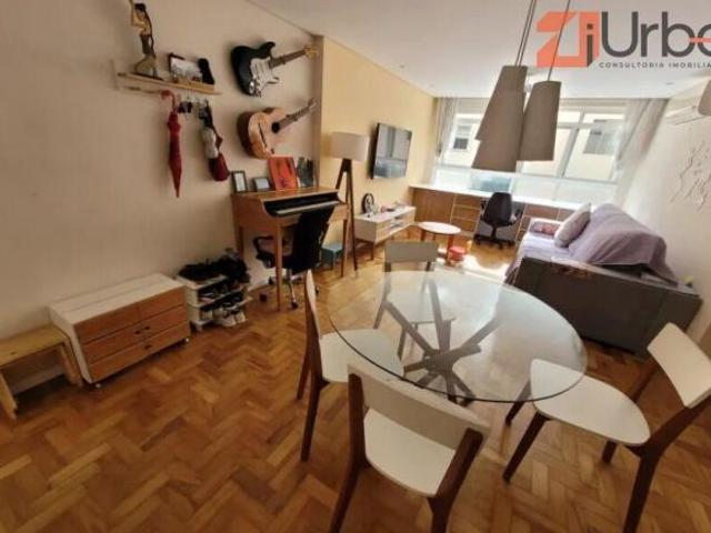 Apartamento à venda em Pinheiros com 80m², 1 vaga próximo à estação de Metrô Fradique Coutinho