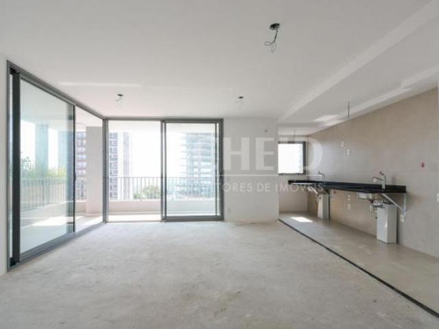 Apartamento á Venda em Pinheiros com 96m², 3 quartos sendo 1 suíte, 2 vagas