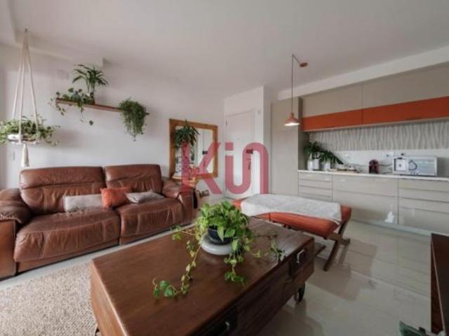 Apartamento à venda em Pinheiros, São Paulo SP: 03 quartos, 02 suítes, 01 lavabo, 01 vaga de garagem