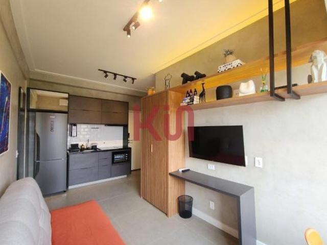 Apartamento à venda em Pinheiros, São Paulo SP: Espaçoso, Moderno e com Vista Privilegiada!