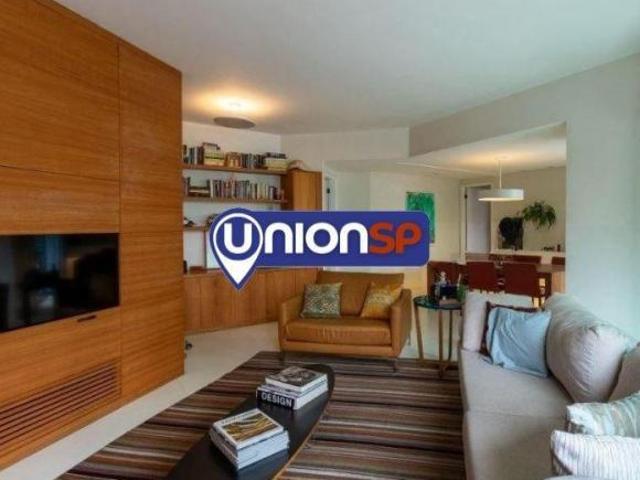 Apartamento à venda em Pinheiros, SP
