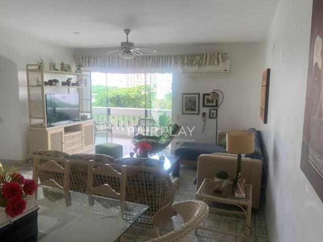 Apartamento à venda em Pitangueiras