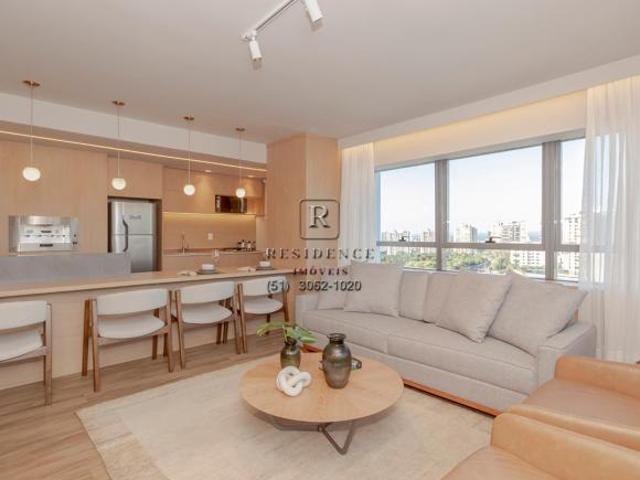 Apartamento à venda em Porto Alegre Chácara das Pedras: 1 quarto, 1 suíte, 2 salas, 2 banheiros, 2