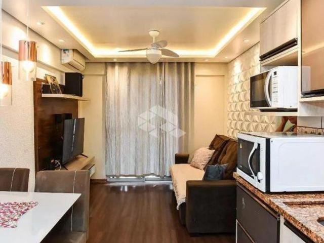 Apartamento à venda em Porto Alegre Conforto e praticidade em localização estratégica
