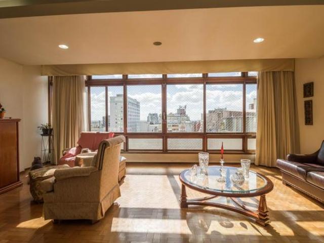 Apartamento à venda em Porto Alegre, Independência