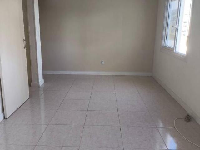 Apartamento à venda em Porto Alegre, Menino Deus, com 1 quarto, 33m²