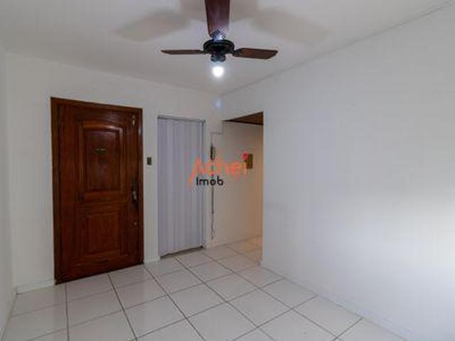 Apartamento à venda em Porto Alegre, no bairro Cristal, com área de