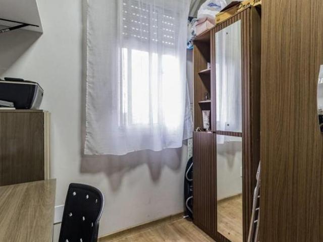 Apartamento à Venda em Porto Alegre RS, 3 Quartos, 1 Banheiro, 1 Vaga de Garagem, 51m² no Bairro Sar