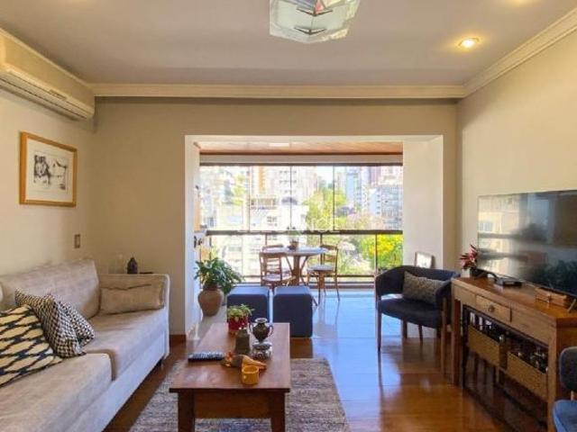 Apartamento à venda em Porto Alegre RS: 3 quartos, 1 suíte, 5 banheiros, 2 vagas de garagem, 140,83m