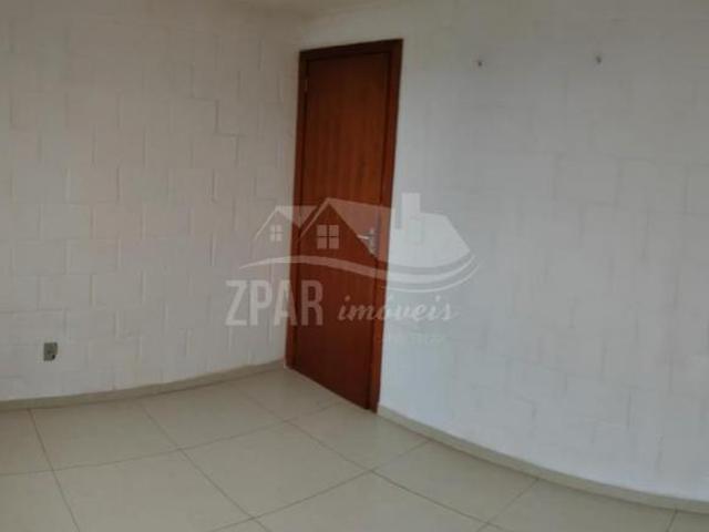 Apartamento à venda em Porto Alegre RS, Vila Nova: 2 quartos, 1 banheiro, 47,97 m² de área. Aproveit