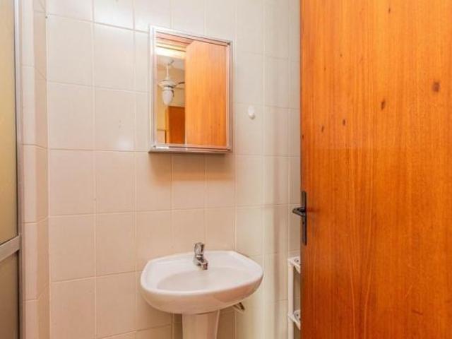 Apartamento à venda em Porto Alegre RS, bairro Rio Branco: 3 quartos, 1 suíte, 4 banheiros, 2 vagas